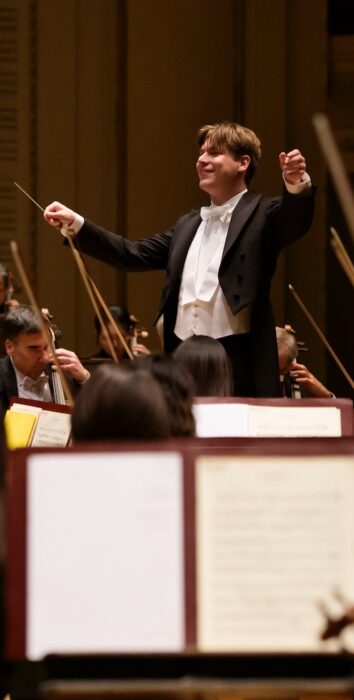 Chicago Classical Review » » Mäkelä, CSO wrap the year with bracing ...