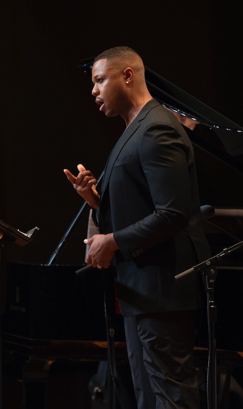 Chicago Classical Review » » Davóne Tines’ “Mass” brings intimacy ...